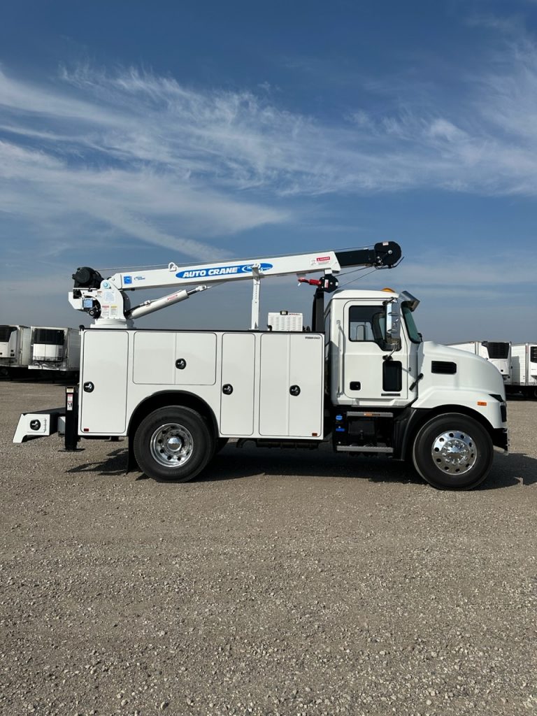 Mack MD – Titan 60 – HC-12S – Work-Ready Trucks By Auto Crane